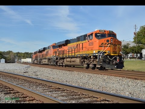 HD: BNSF 8058 leads NS Train G88 in Austell, GA - YouTube