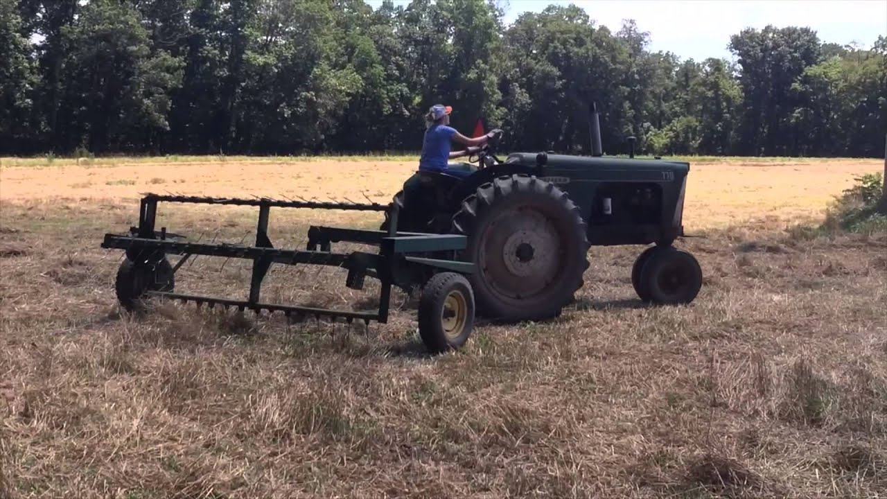Pequea 910 Tedder - YouTube