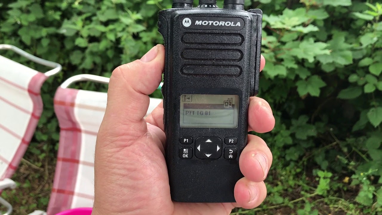 Motorola DP4600 - YouTube