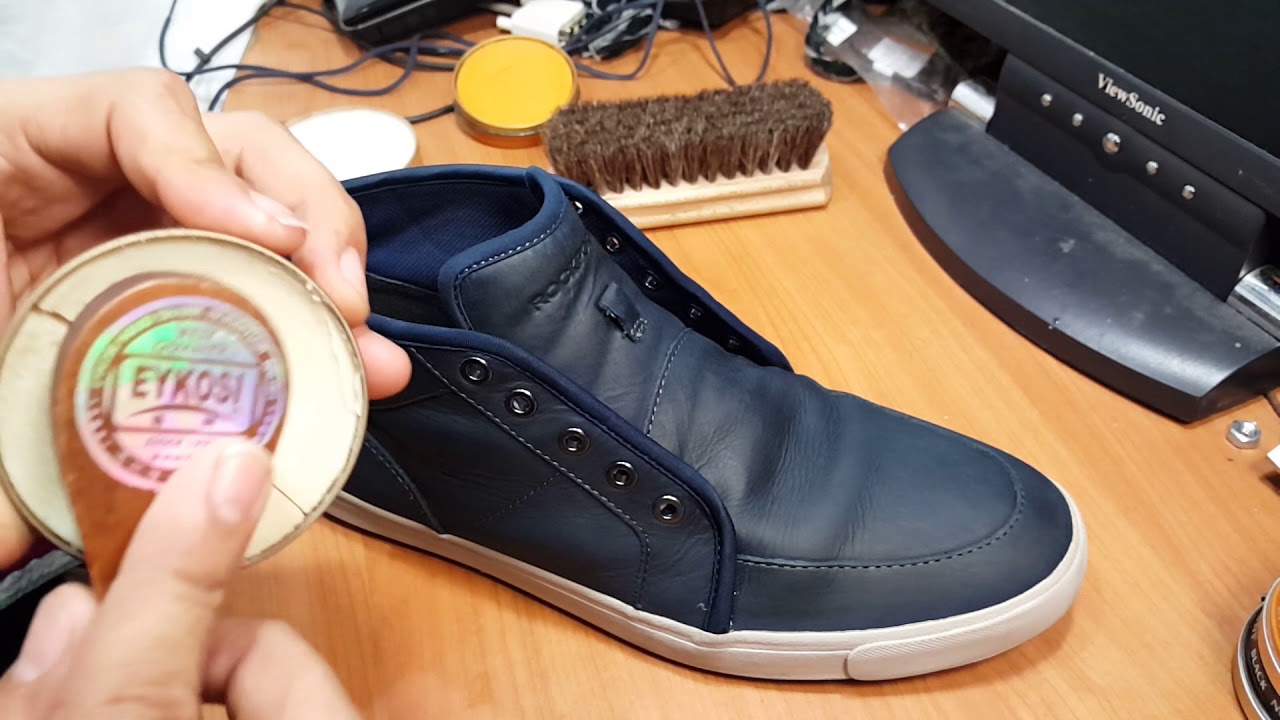 Como bolear zapatos de color - YouTube