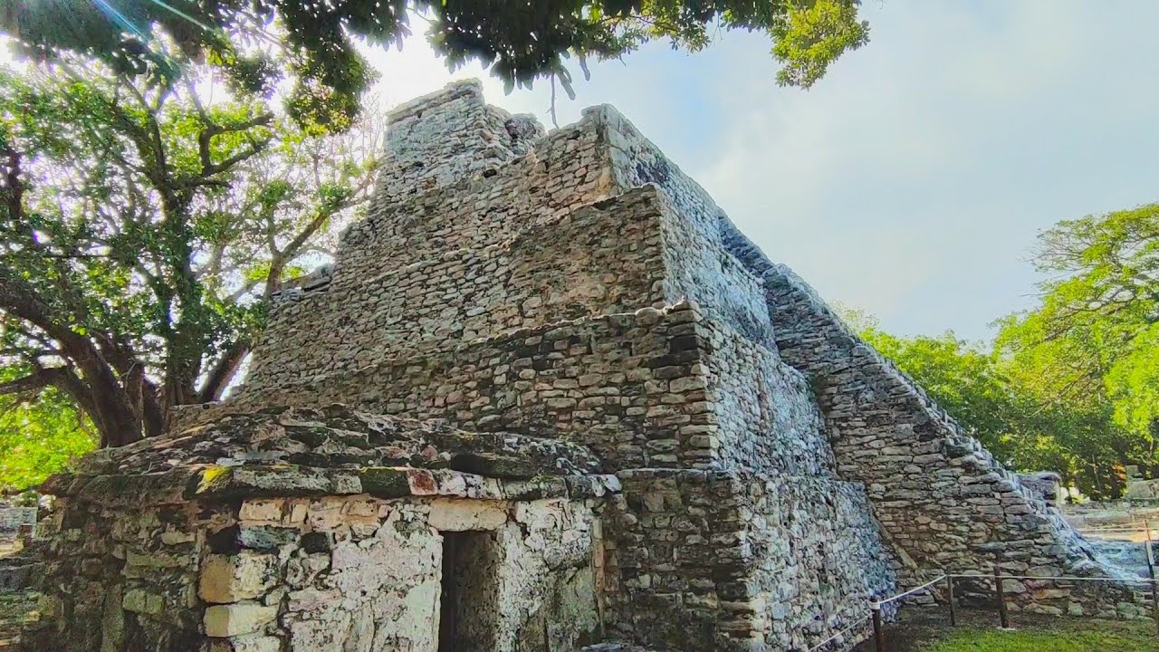 Zona arqueológica en Cancún | El Meco - YouTube