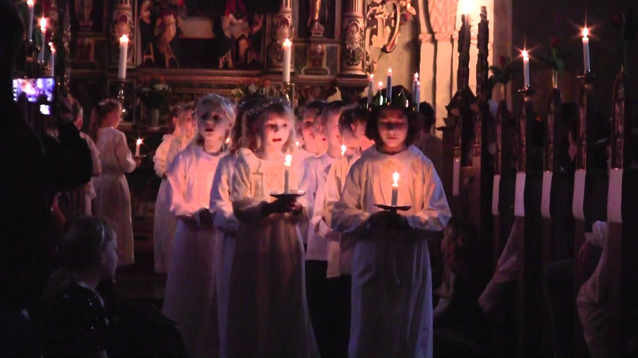 Lucia-optog i Ørsted kirke, 2011 - YouTube