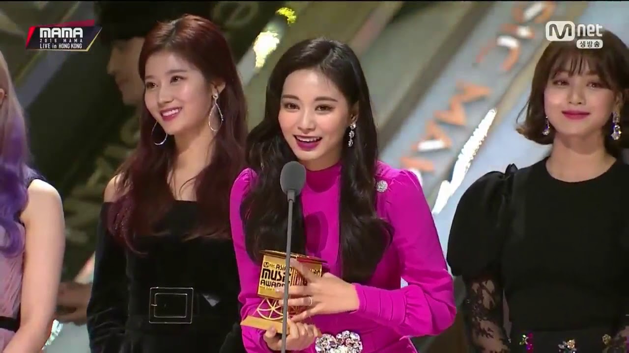 181214 TWICE Winning 'Best Dance Performance Female Group' Award @2018 ...