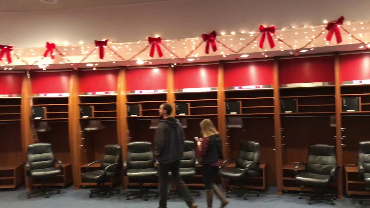Inside The Phillies Clubhouse HD - YouTube