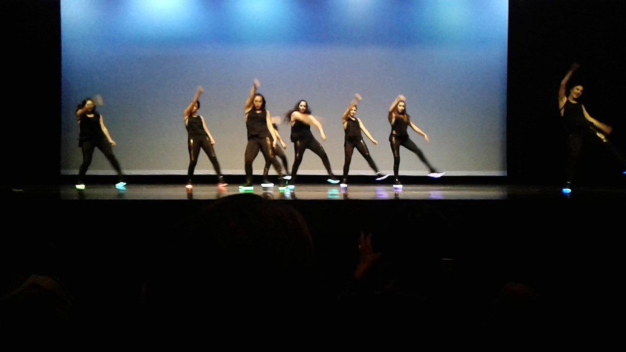 DANCERS EDGE DANCE STUDIO - YouTube