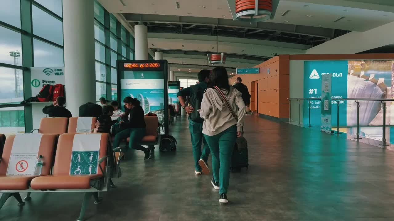 Ghaliaa - Nas / ناس (Lyric Video) - YouTube