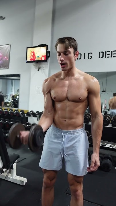 Dumbbell Curl - Correct Form! - YouTube