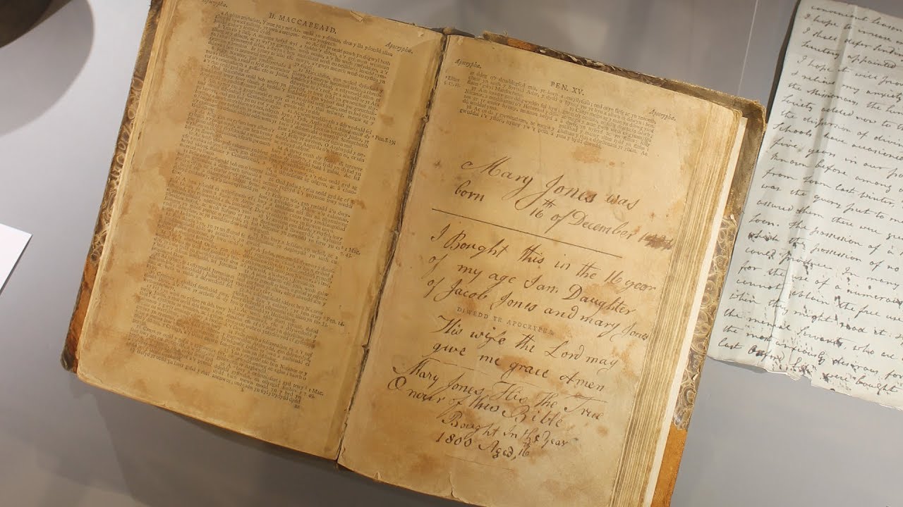 Book Minute: The Story of Mary Jones and Her Bible - YouTube