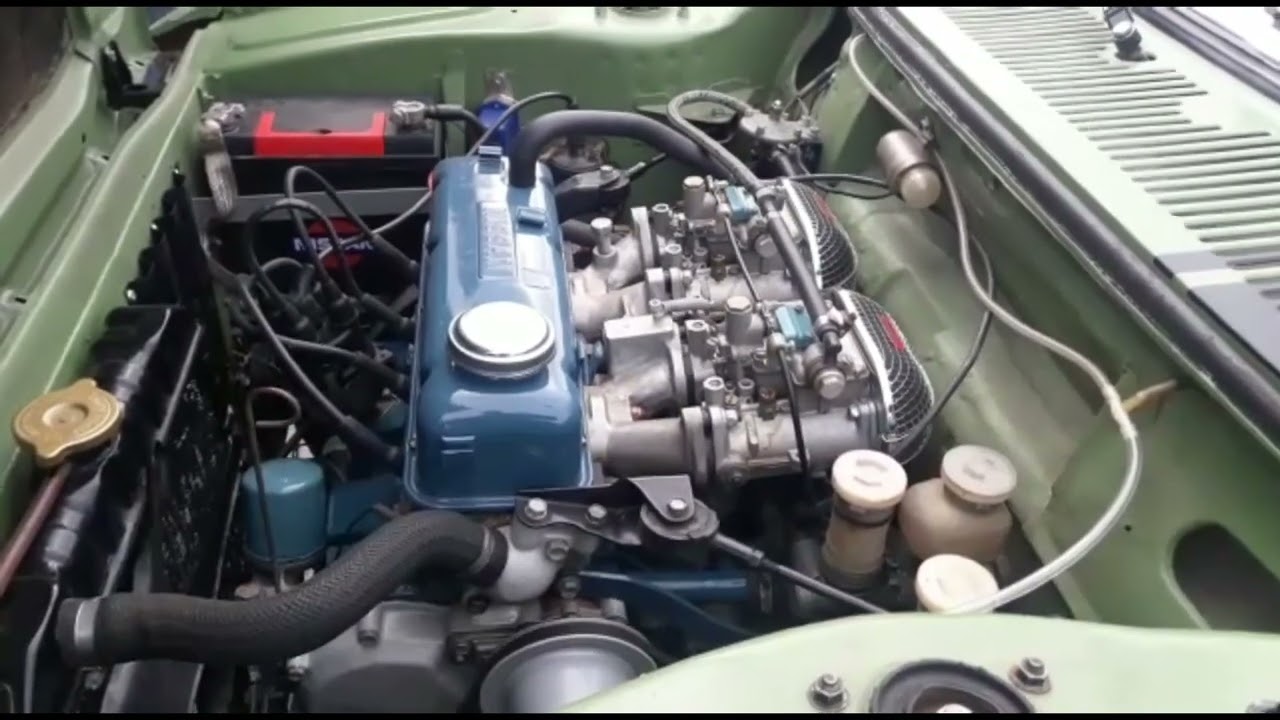 Datsun 100A Double Carburator Sound! - YouTube