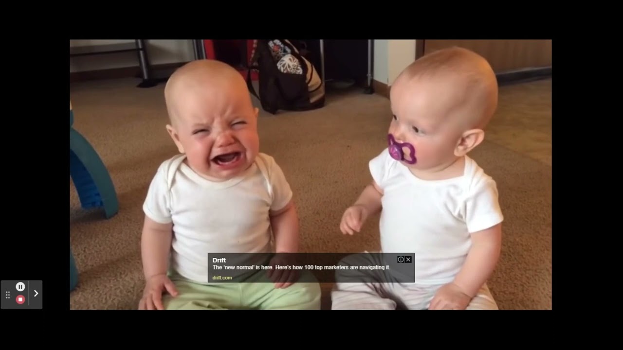 Twin Baby's Fight over Pacifier - YouTube