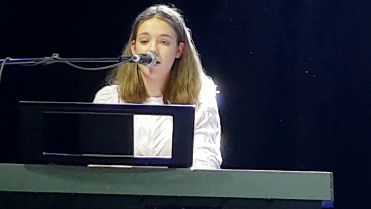 Allie Sherlock in Concert Live at the Cyprus Avenue Cover of Little ...