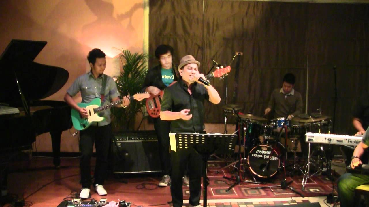 Tompi - Kutiding @ Mostly Jazz XXIII [HD] - YouTube