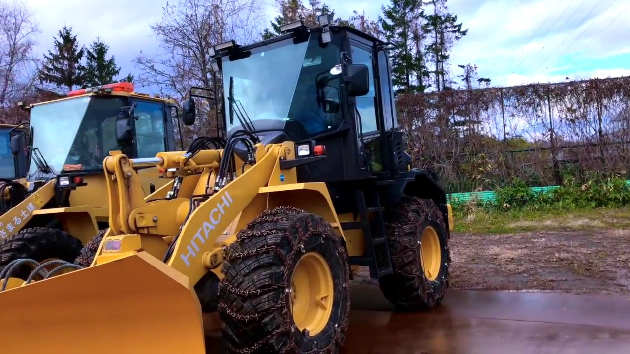 HITACHI ZW120 チェーン装着 - YouTube
