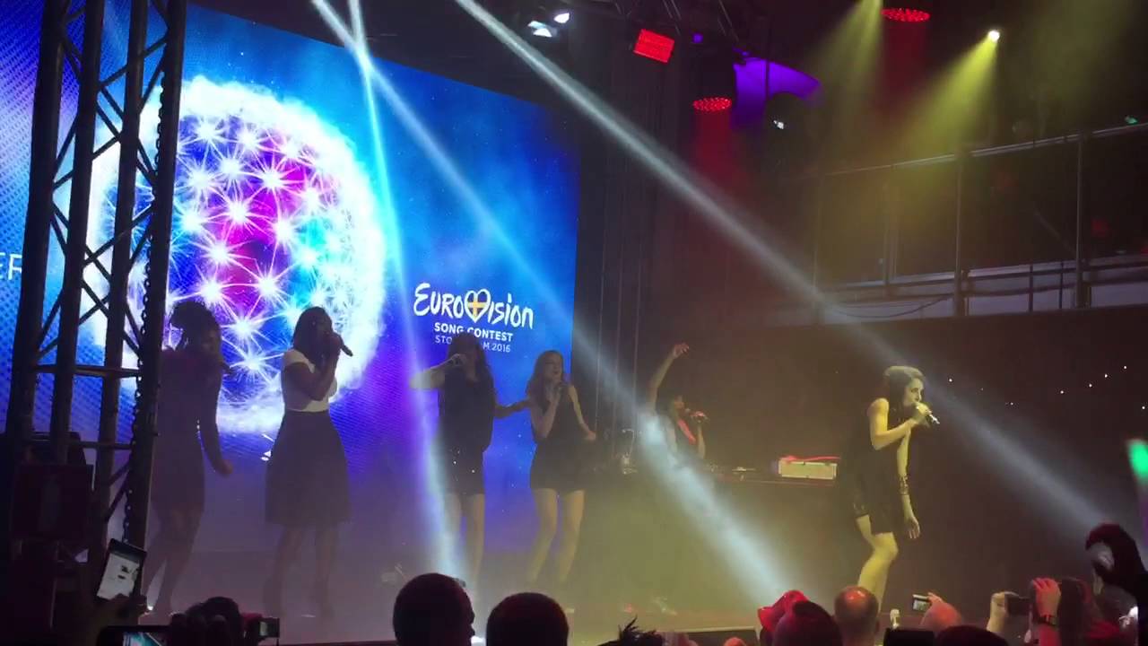 EuroClub 2016: Barei - "Say Yay!" (Live) - YouTube