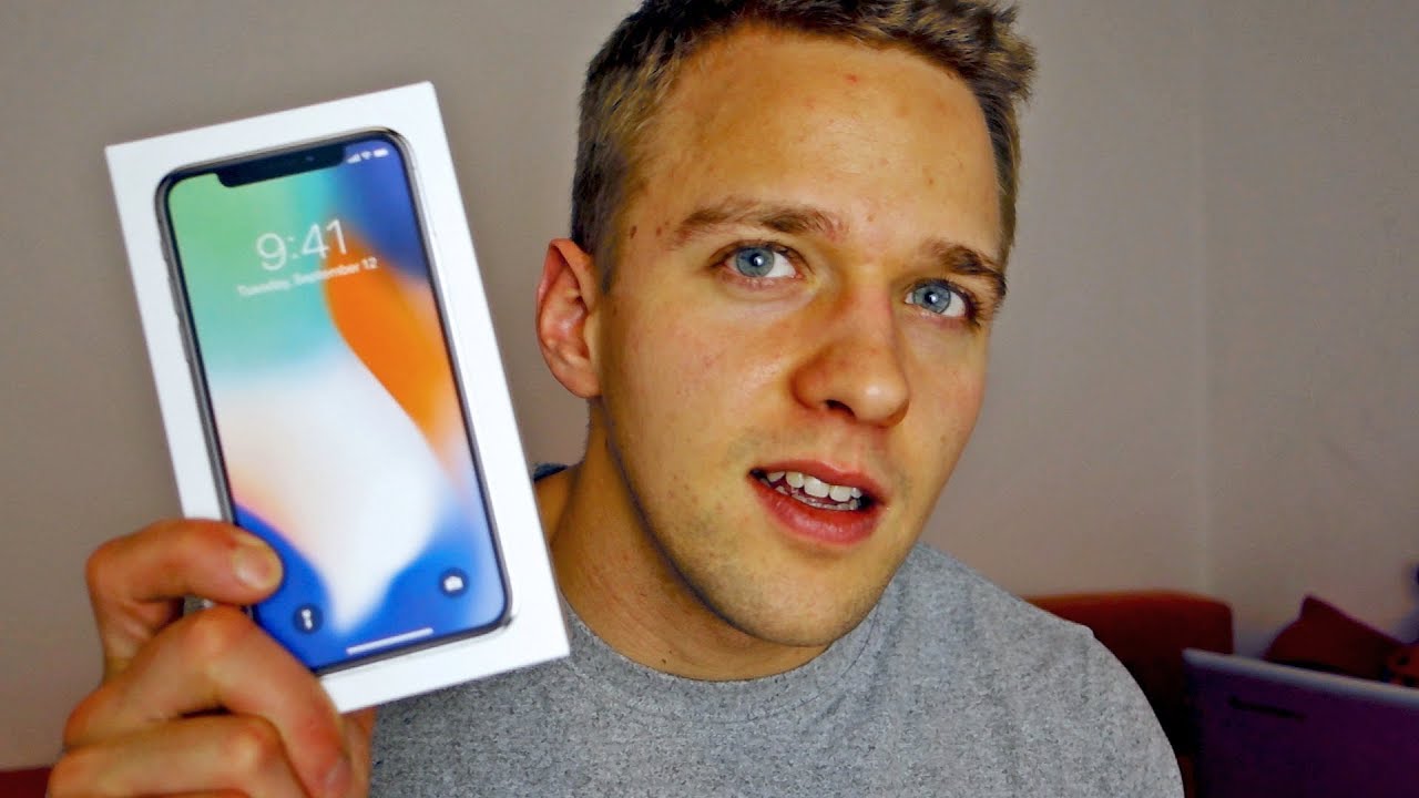 VLOGMAS| KUPIŁEM iPhone X DLA DZIEWCZYNY - YouTube