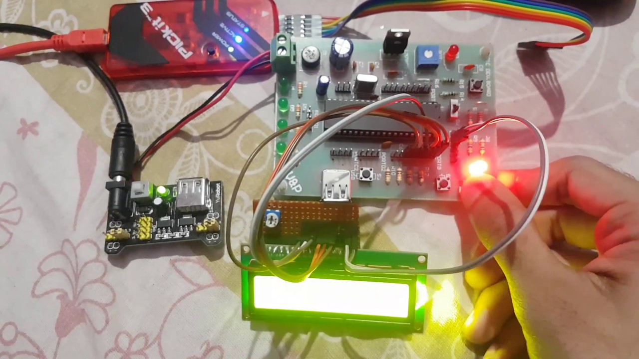 Lcd Interfacing With Pic Microcontroller Pic18f452 Youtube