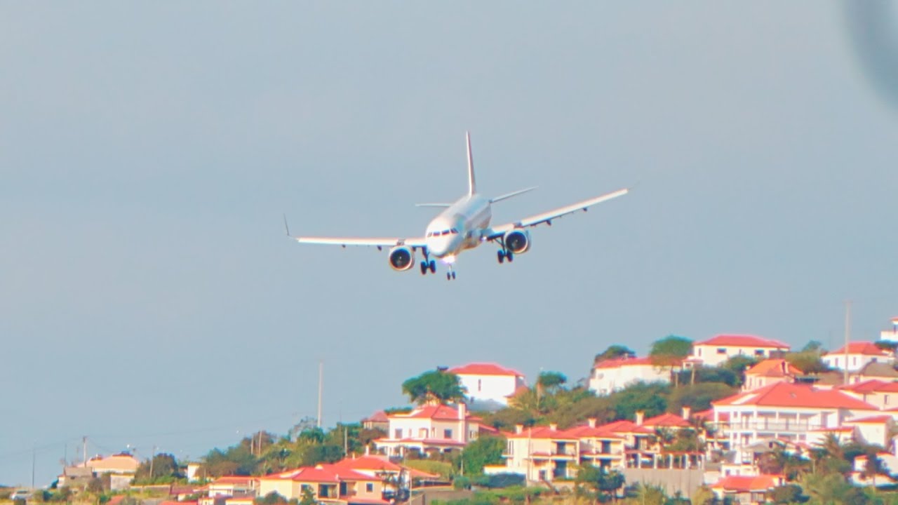 Stunning NOSE DIVE LANDING AIRBUS A321-251NX At Madeira Airport - YouTube