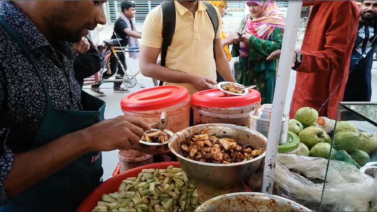 Yummy Green food Recipe Best spicy Mix kacha Boroi pyara Tetul Makha ...