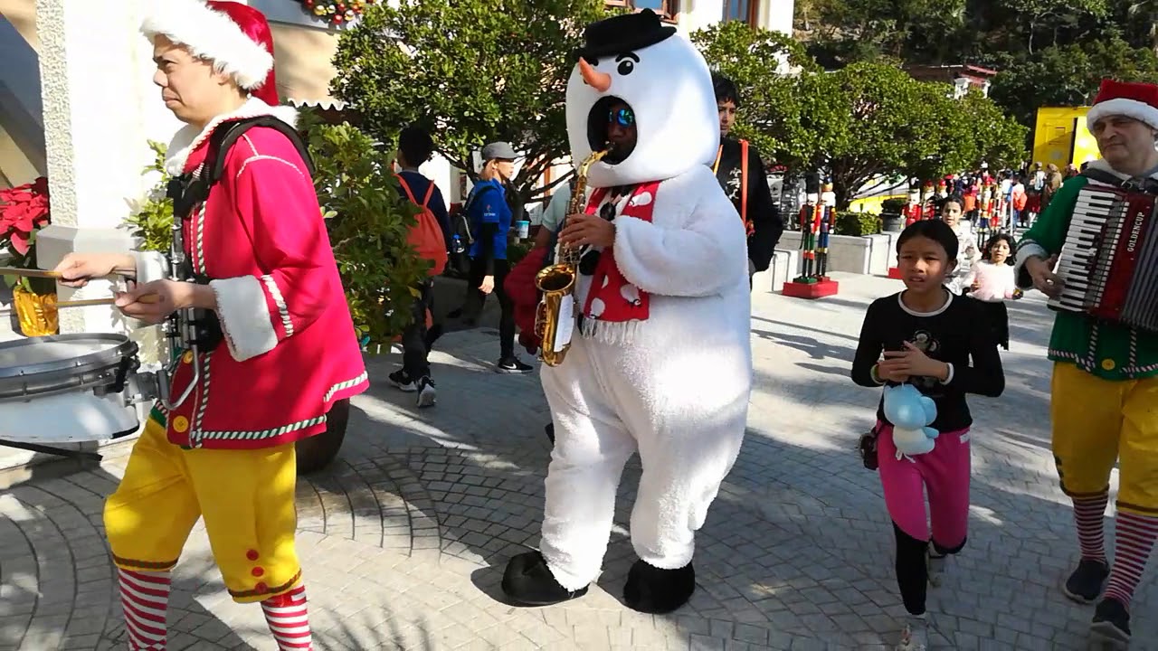 Grooves Walk Xmas costume around band - YouTube