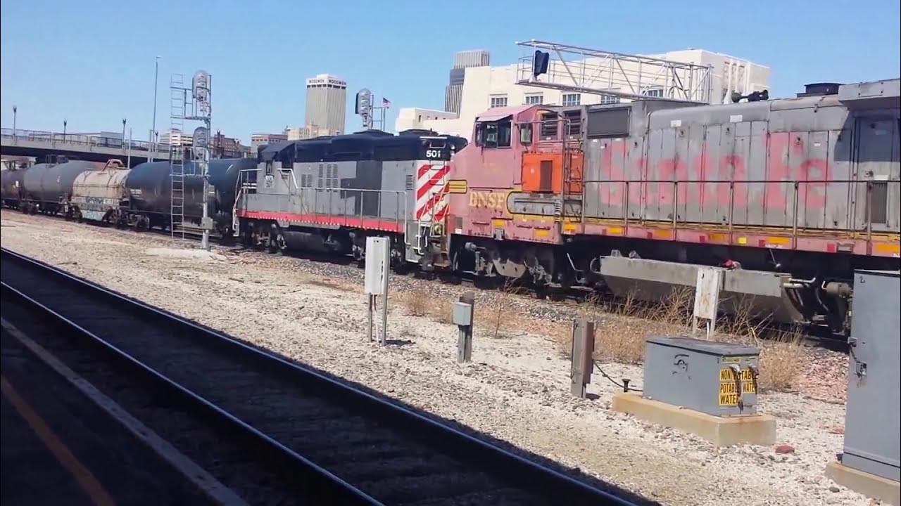 Omg what is this unknown locomotive? MVPX 501, BNSF 8784, 9658 - YouTube