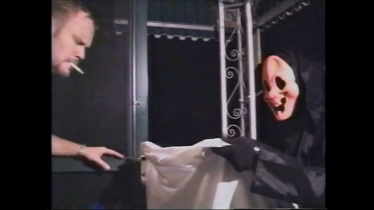 Monsterfest Short Screamers - Tricks - YouTube