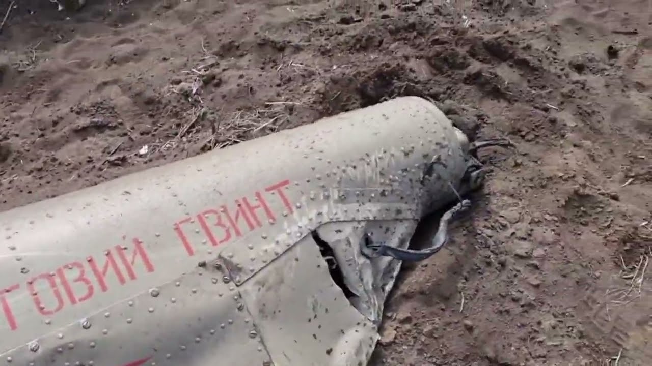 Wreckage of an Ukrainian Army Mil Mi-8 helicopter shot down near ...