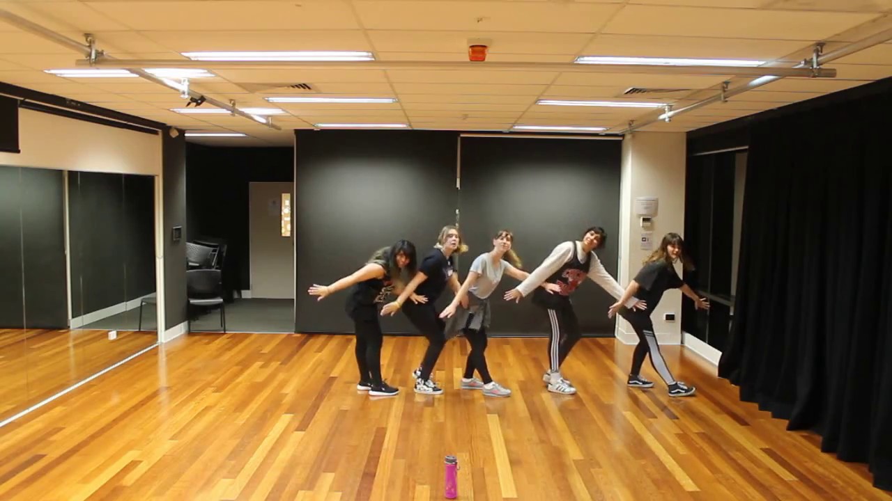 Red Velvet (레드벨벳) 빨간 맛 (Red Flavor) Dance Practice Three - YouTube