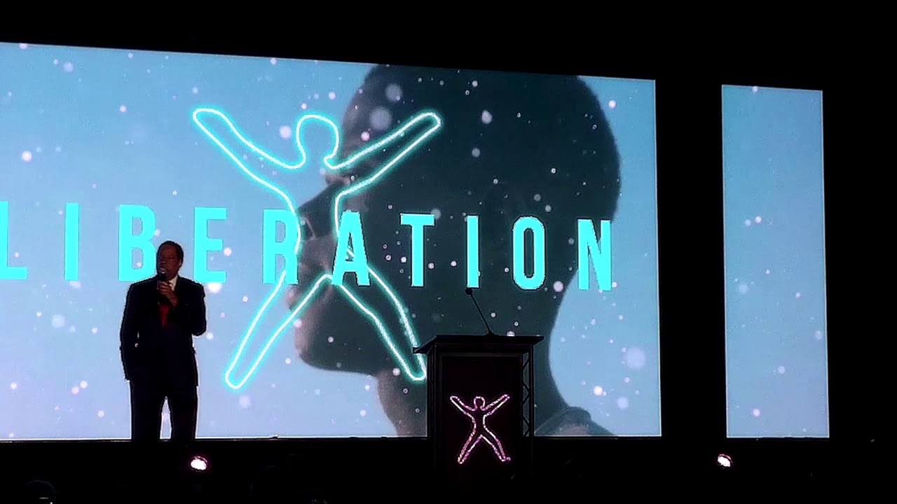 Larry Elder Speaks at BLEXIT Rally PART 1 - YouTube