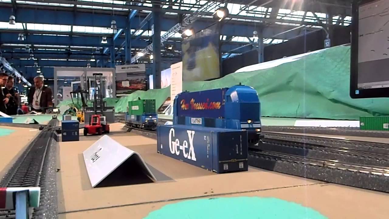 SpoorParade Bersco Raptor Digital Rail-AGV lab Part 3 - YouTube