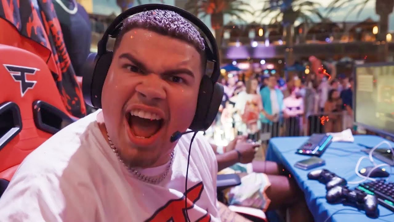 Day In The Life Of FaZe - YouTube