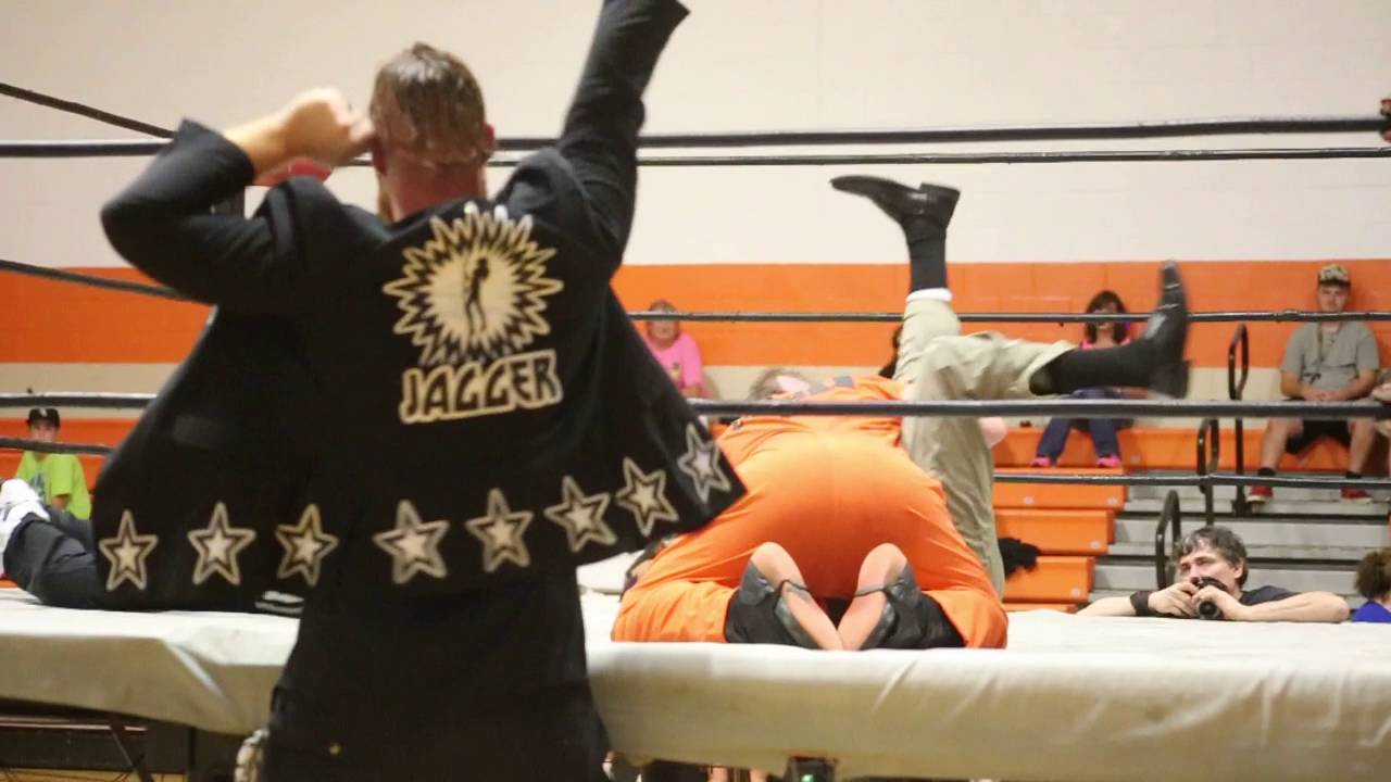 Jason Maxx v 2 Cold Scorpio - YouTube