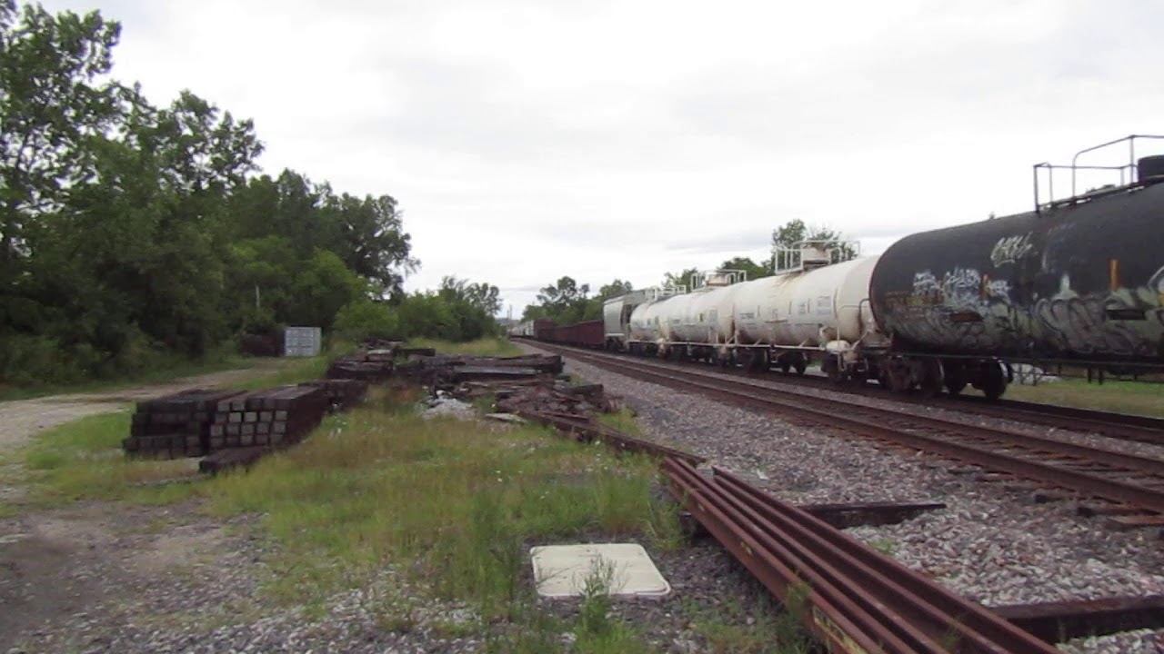 Southbound UP 8951 on the Union Pacific - YouTube