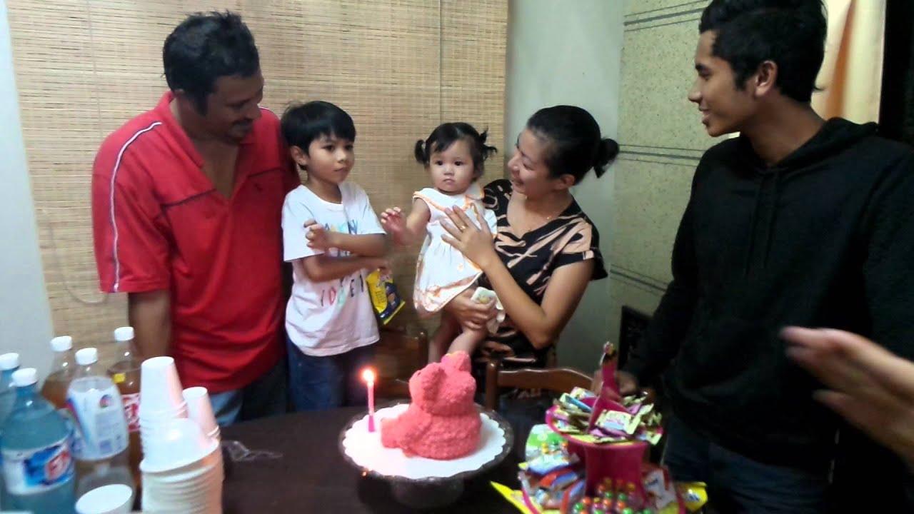 Nelson's Family - Arissa bday - YouTube