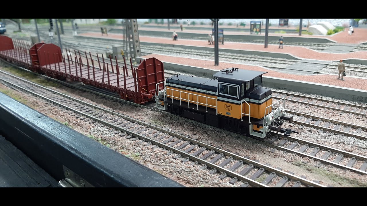 Y8000 Roco Nouvelle génération - YouTube