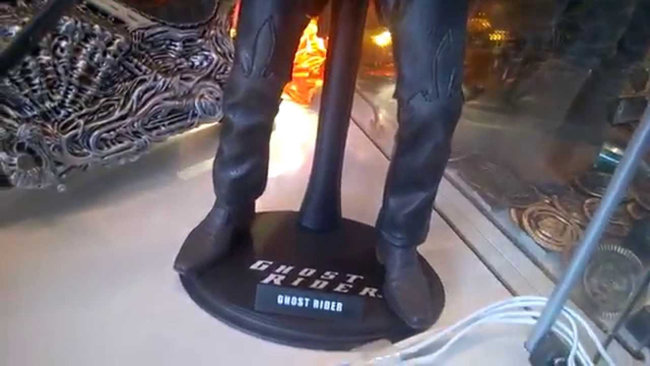 Gerrit,s hot toys and sideshow collection april 2015 - YouTube