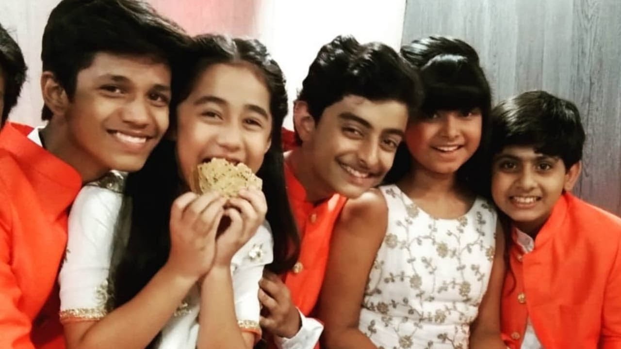 Kulfi Kumar Bajewala Serial Actor's Full Offscreen Masti || - YouTube