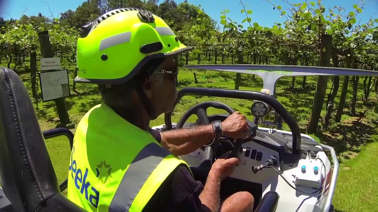 Fraser Gear Pollen Applicator - YouTube