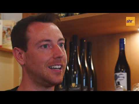 WeinTalk mit Winzer Oliver Schell aus Rech - YouTube