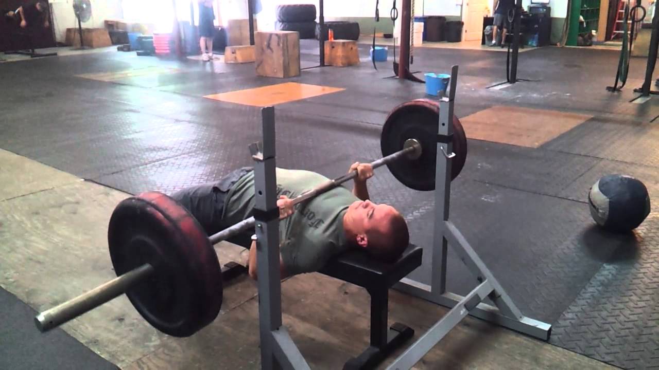bench mb throw - YouTube