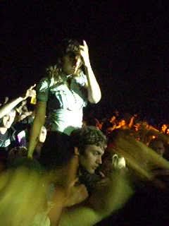 concert shoulder ride 234 - YouTube