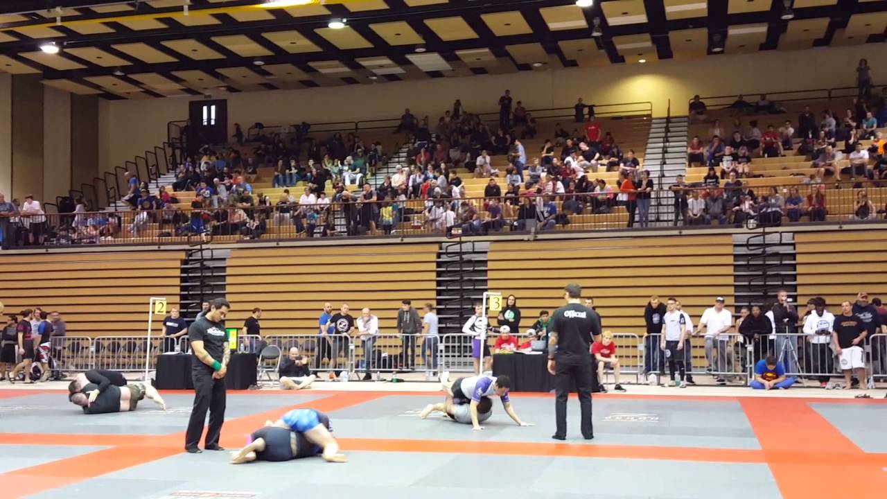 Meagan No-Gi Revolution 1 - YouTube