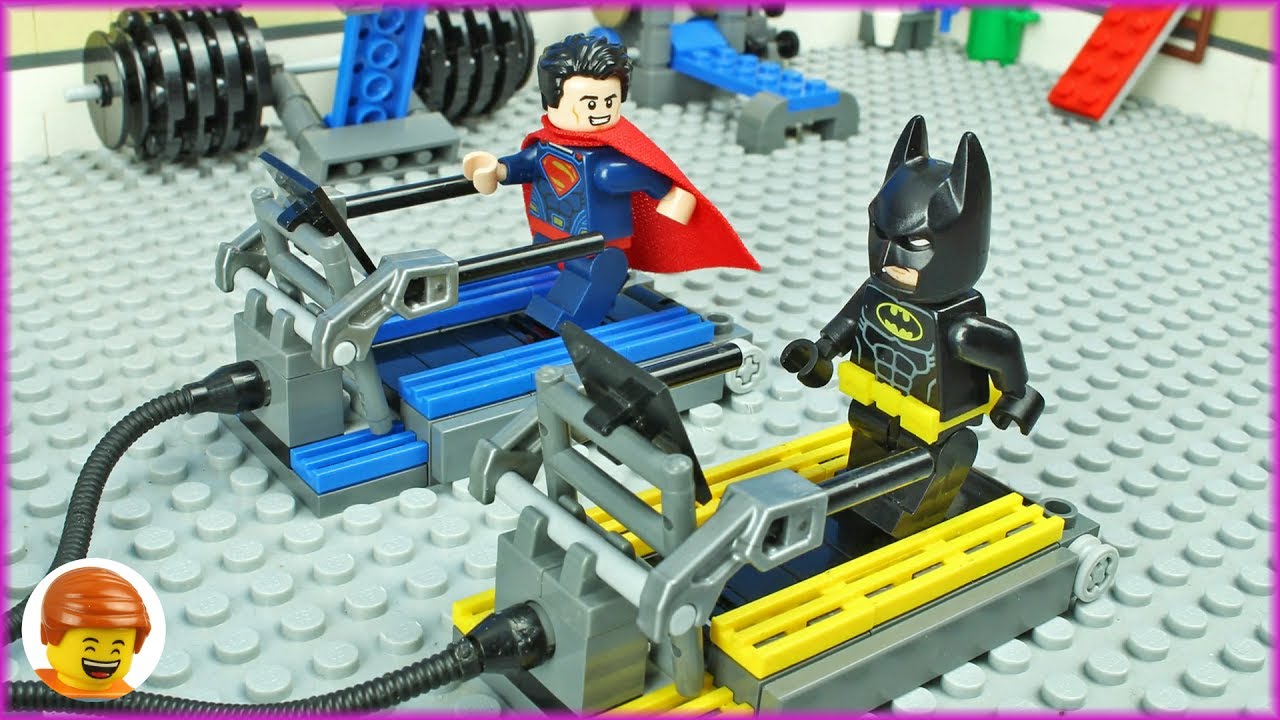 Lego Batman vs Superman Gym Fail - YouTube