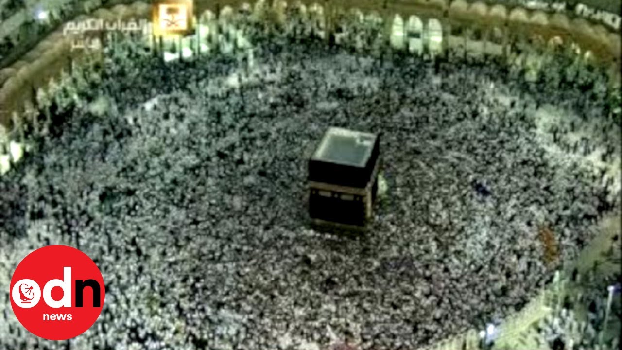 Breathtaking Night Aerials Show Pilgrims Circle Kaaba in Mecca - YouTube