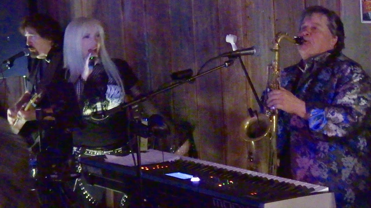 Laurie Cook & the Heat - Uptown Funk - YouTube