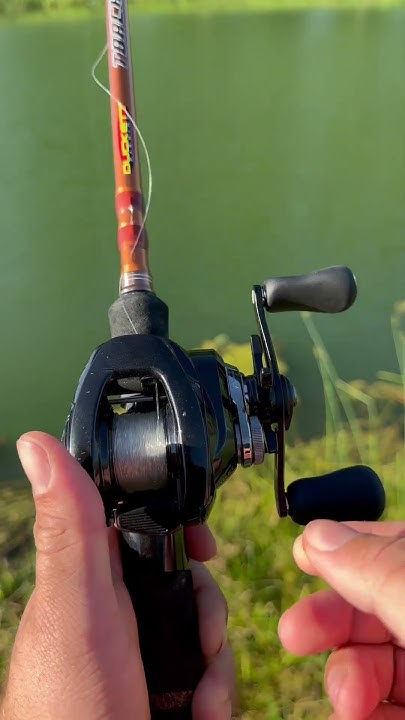How to use a baitcaster - YouTube