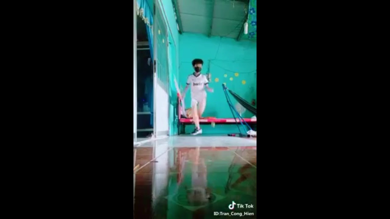 Shuffle Dance | Meg & Dia monster | Tik Tok - YouTube