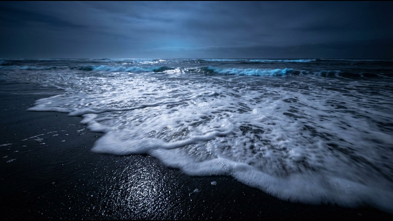 Ocean Waves for Emotional Healing 🌙 | Calm Night Beach for Restful ...
