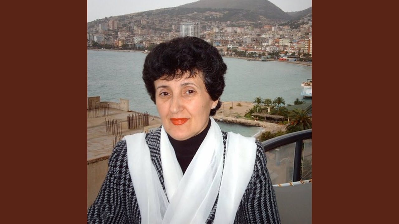 Thelleze Qe Shkel Mbi Vese - YouTube
