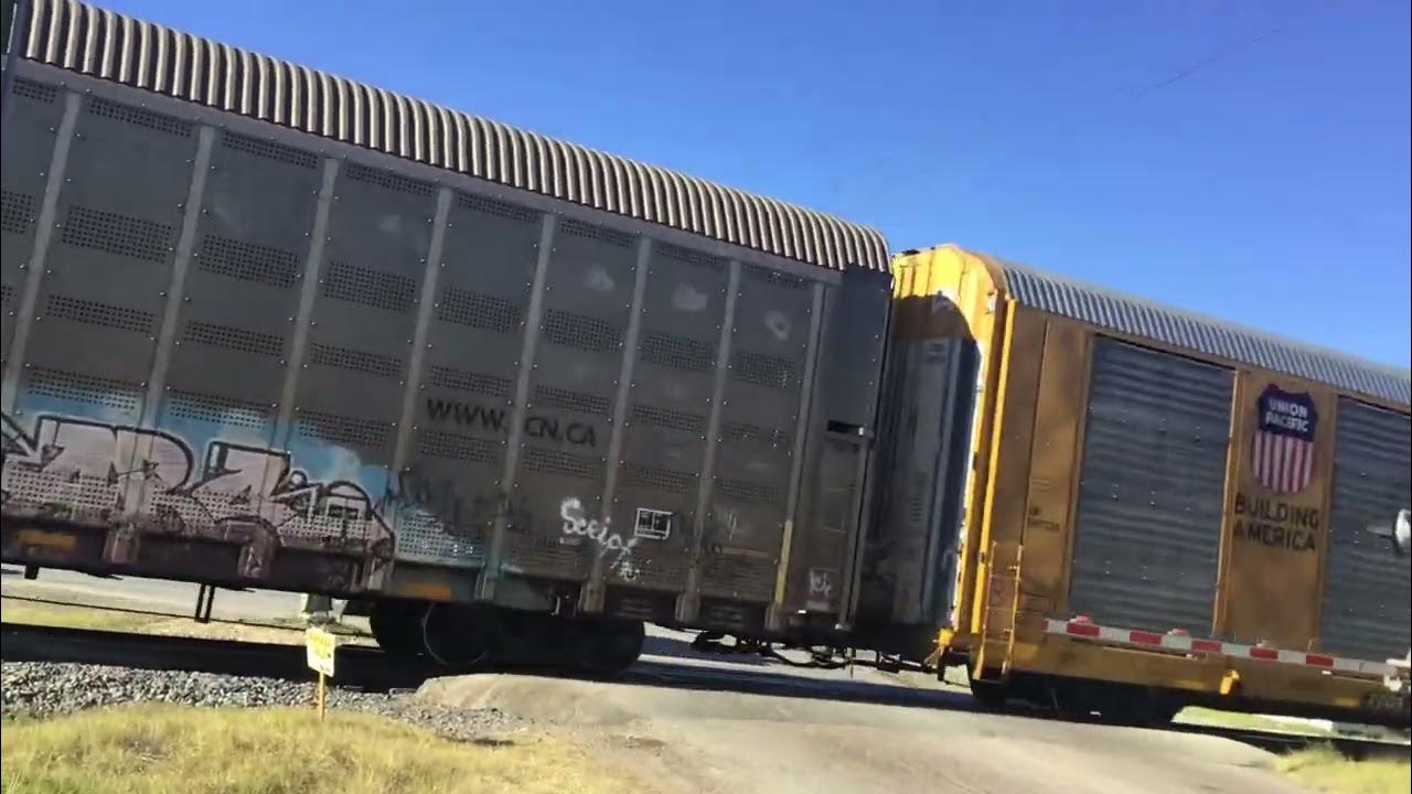 UP 6541 SB Leads Auto Rack Magnolia,Tx - YouTube