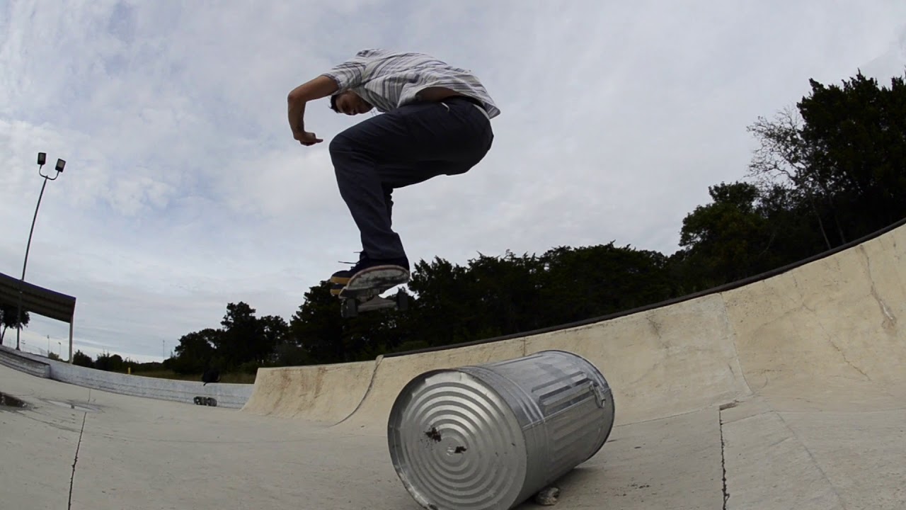 Topo-Loco (2018) - YouTube